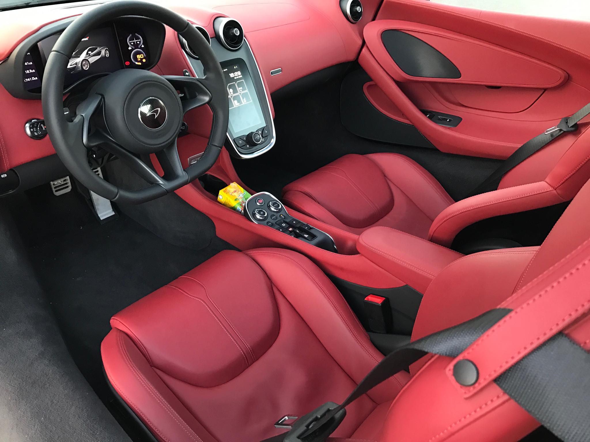 迈凯伦570GT-新浪汽车