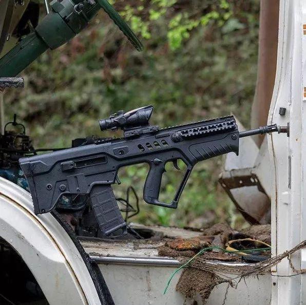 枪械库：无托巷战王！以色列国防军之魂“TAR-21突击步枪”！|突击步枪|塔沃尔|巷战_新浪新闻