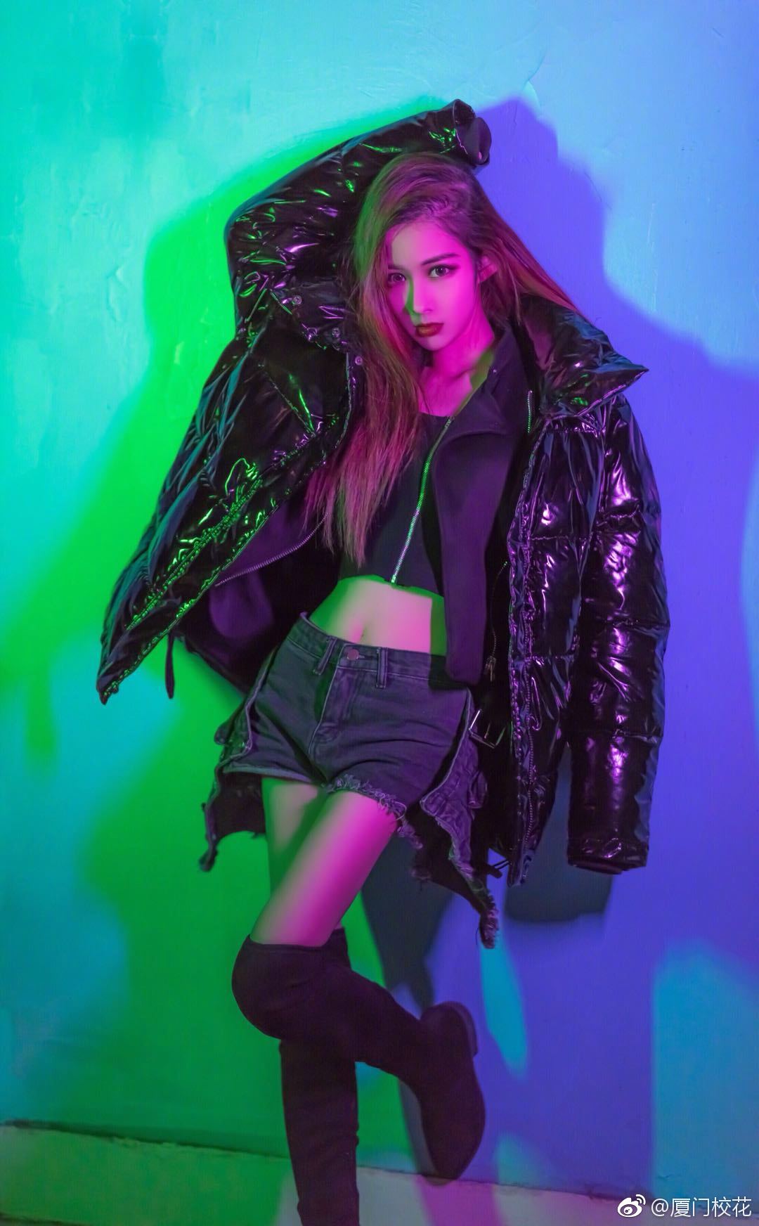 她叫胡雅洁，98年，就读于上海大学，身高168cm，可清纯可性感|上海大学|就读|身高_新浪新闻