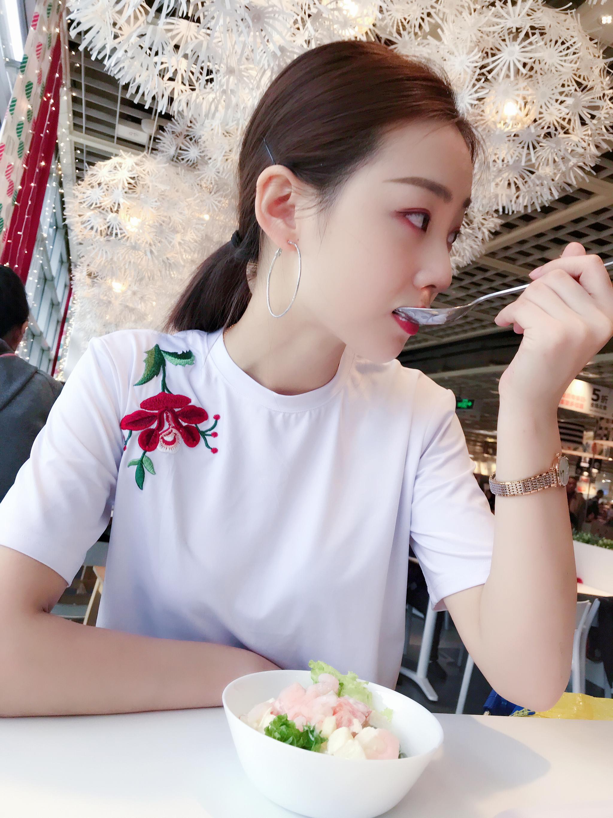 韩美坤 身高：170cm 体重