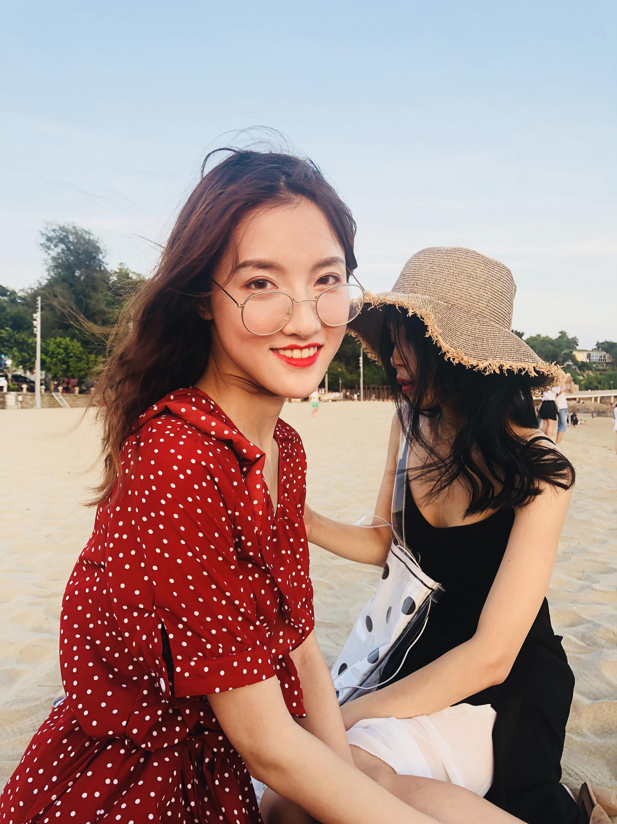 厦门 170 47KG 爱好拍照 唱歌 旅游 美食 可甜可盐 擅长社交的活泼女