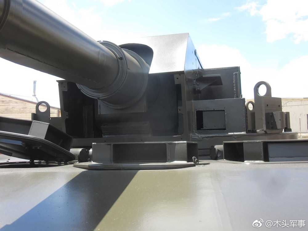 美国通用动力公司上世纪80年代在M1艾布拉姆斯底盘基础上研制的坦克试|艾布|拉姆斯|美国通用_新浪新闻