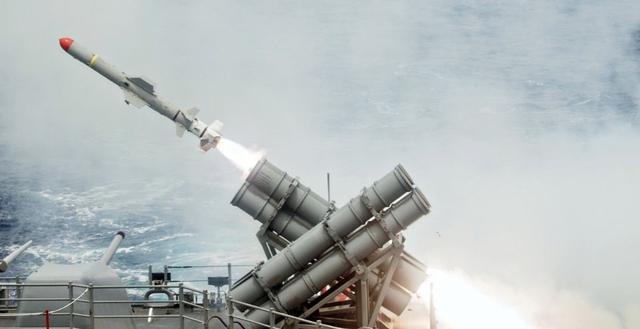 中国“智能导弹”，自动识别目标，自主调遣武器，美国天价要购买