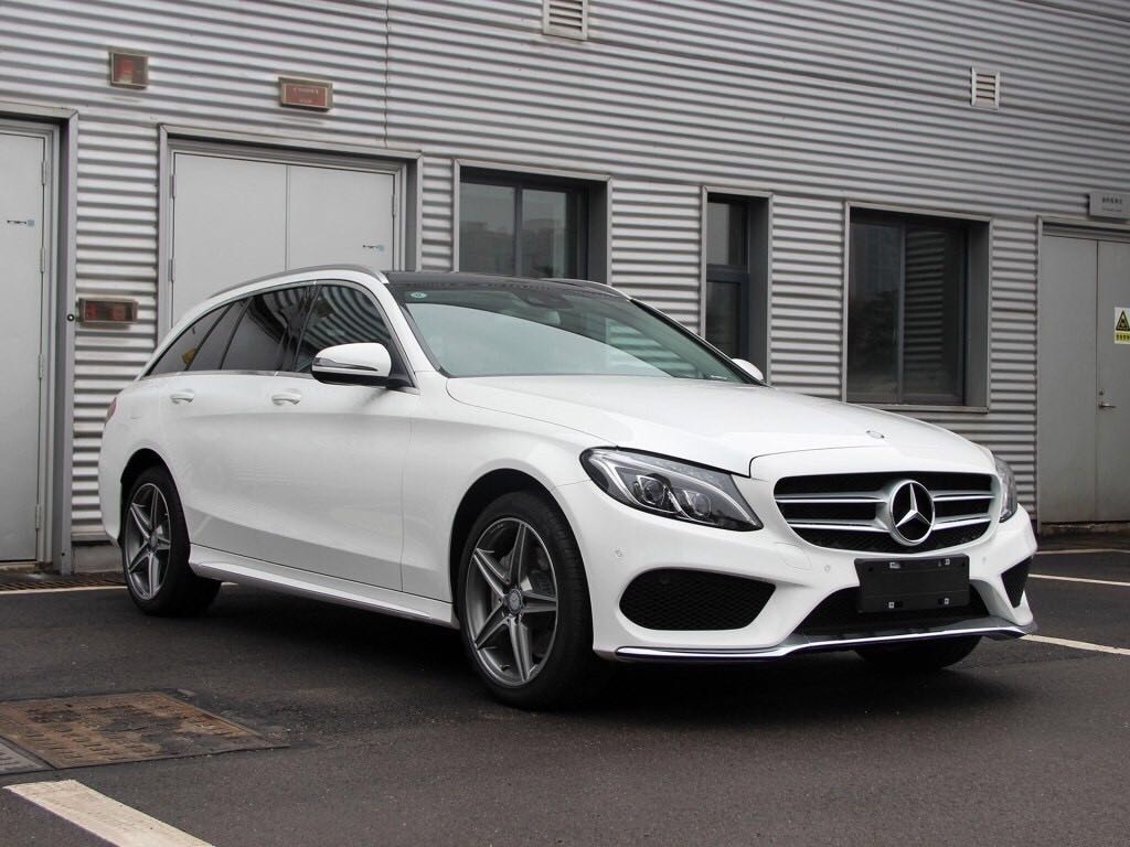 花32万买辆奔驰C200L 对比奥迪新A4L，谁更值得入手-新浪汽车