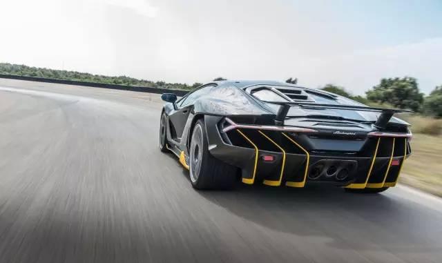 兰博基尼Centenario LP770-4, 经典回味-新浪汽车