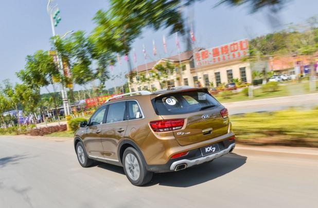 KX7真的凉了，起亚实在带不动！国产的GS8、CS95都能碾压它！-新浪汽车