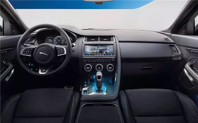 国产豪车阵营再添悍将，车标是国人最爱，2.0T+9AT，22万买啥X1-新浪汽车