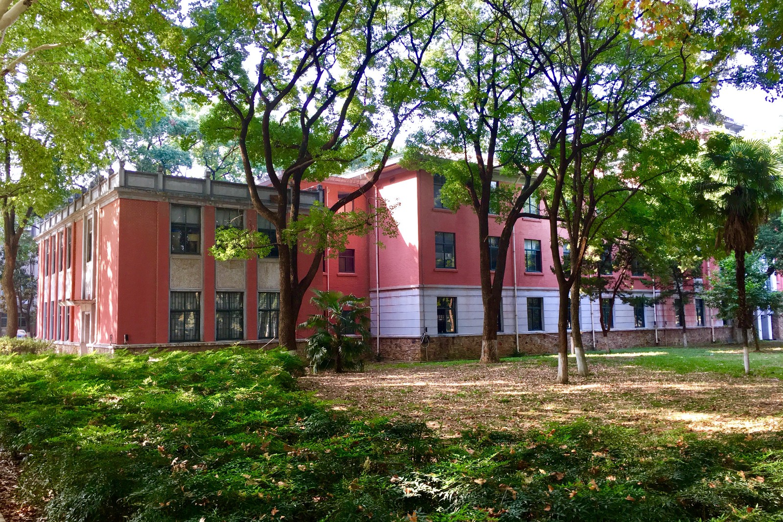 【行摄校园】华中师范大学 小景（1）|图书馆|历史建筑|华中师范大学_新浪新闻