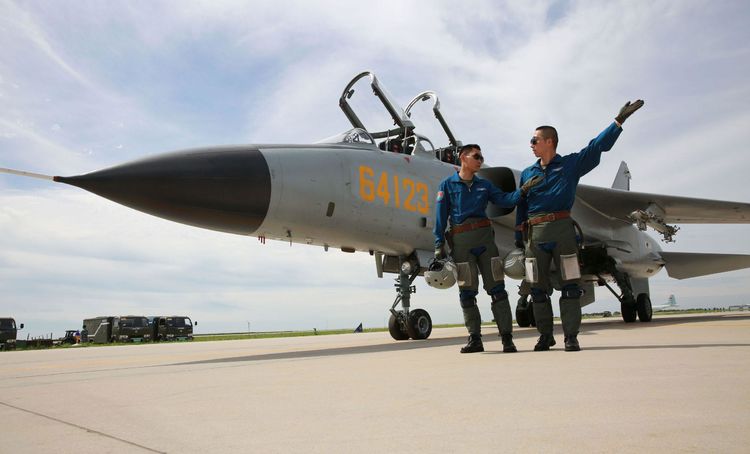 中国弹射座椅性能如何？弹射成功率100%，这国点名要购买|座椅|成功率|飞行员_新浪新闻