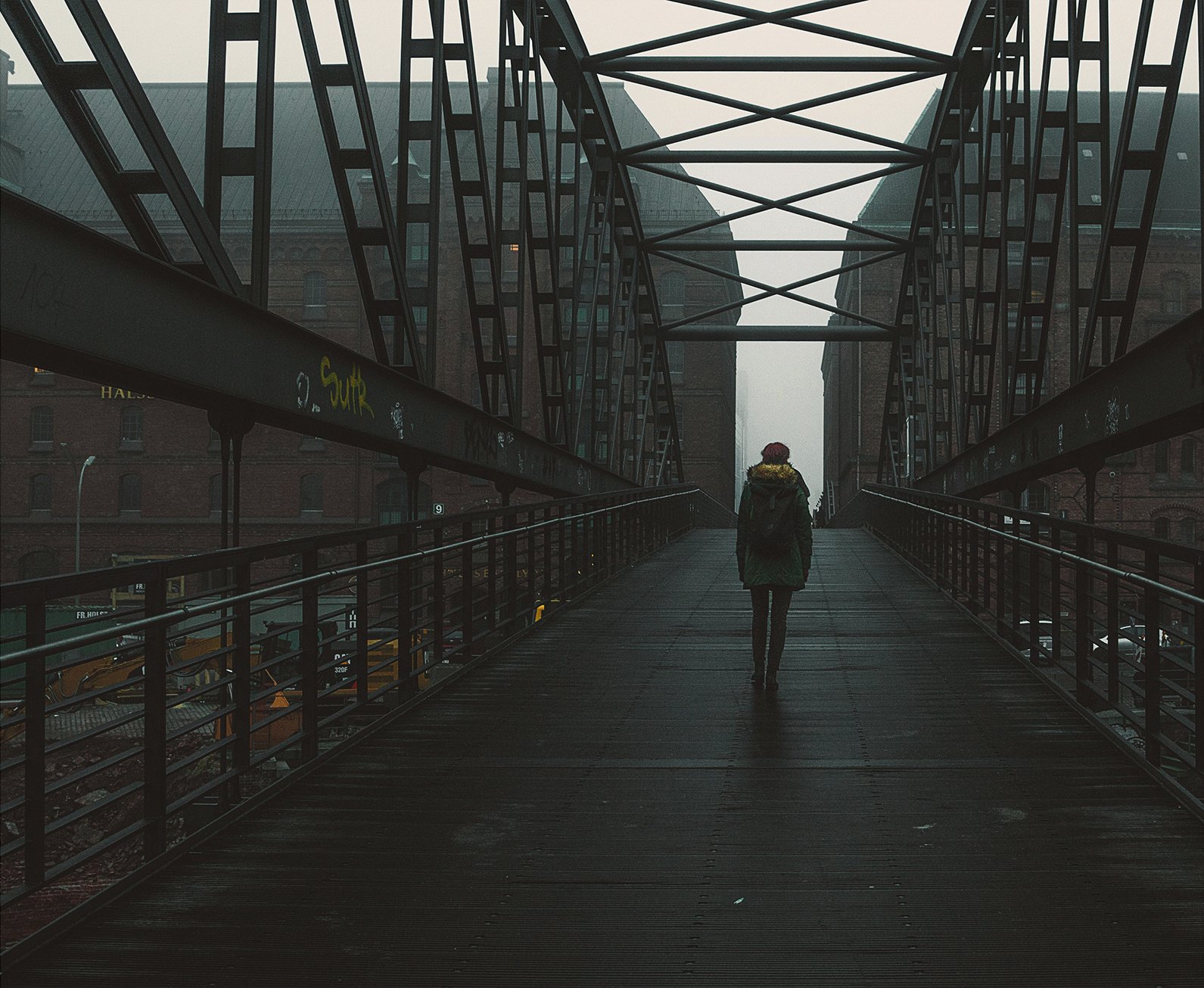 迷雾 暗色调 || Daniel Reuber|暗色|迷雾|摄影师_新浪新闻