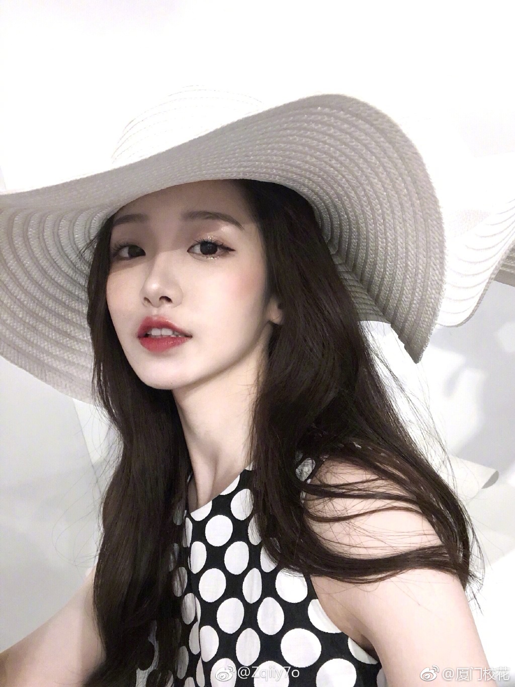 她叫 00年，2018年表演艺考生，身高164cm，来自浙江杭州|浙江|艺考生|身高_新浪新闻