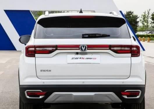 全新长安CS35终亮相, 尺寸变大颜值变帅, 配1.6L发动机预售6万-新浪汽车