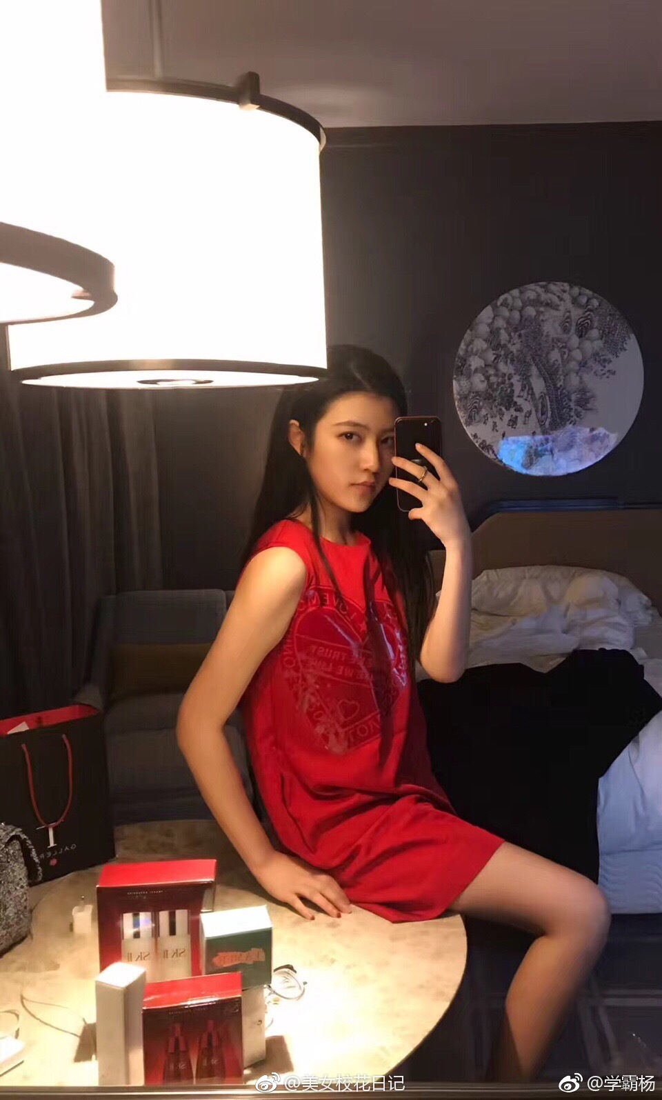 杨烨菲 98年，表演系在读，身高167cm，处女座，来自河南安阳