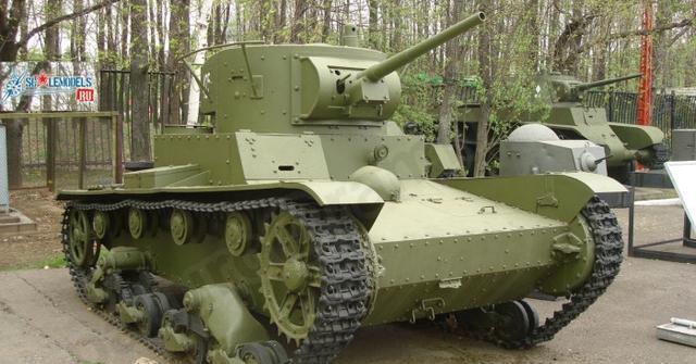 二战坦克 之 苏联T-26轻型坦克：苏联坦克发展史上重要的一环