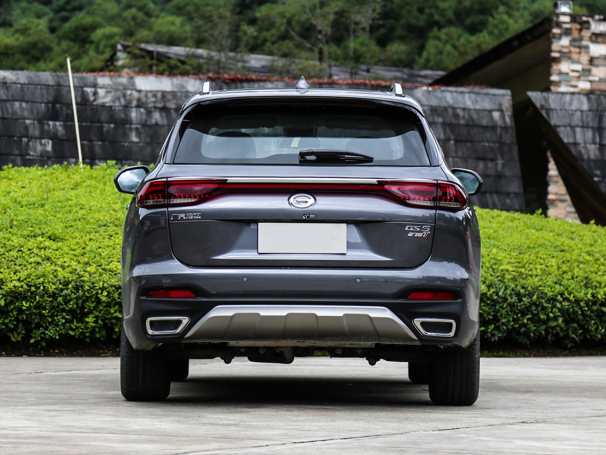 广汽传祺GS5正式上市，售价惊喜，满足国6排放，配置却并不出彩-新浪汽车