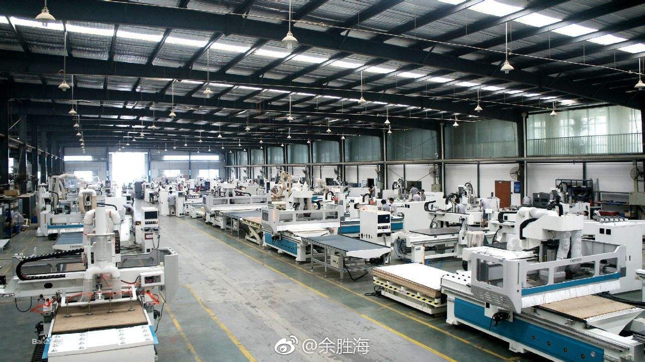 令人震撼的华为手机生产线