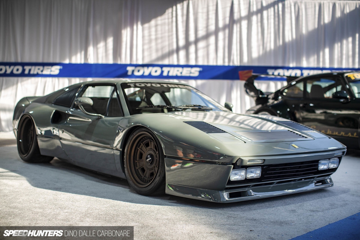 30年前的法拉利328也玩起低趴，混搭的车身与素雅的姿态十分耐看