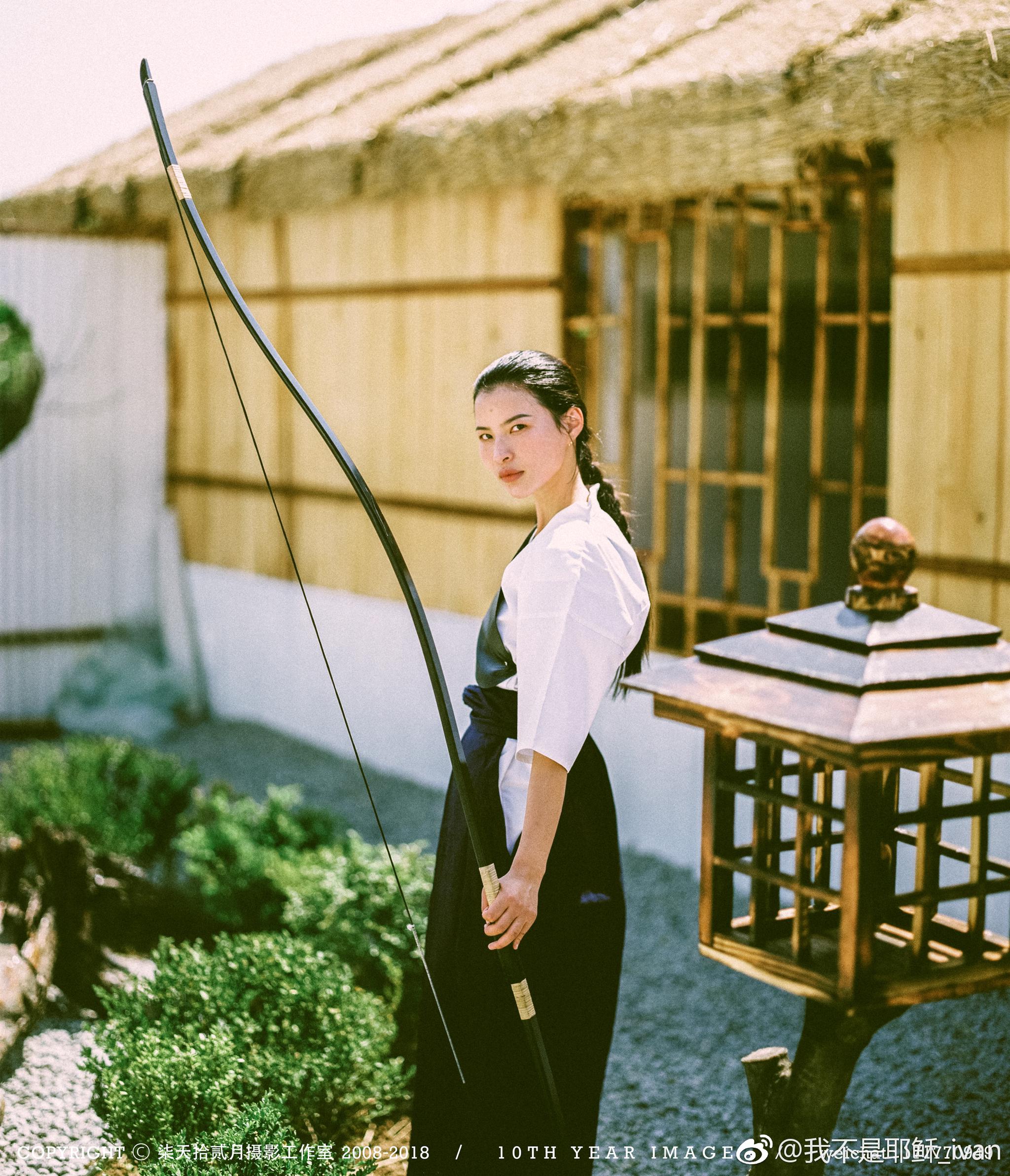 弓术. Pentax 6x7 + Fuji 160NS.|移轴|小盒|王竹子_新浪新闻