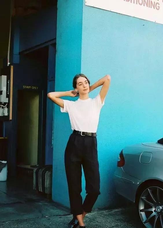 又瘦又有36D胸 才是真的美|吊带|半高领|连体裤_新浪新闻