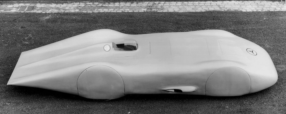 曾经的“速度之王”，1938年的奔驰就能达到400km/h的时速-新浪汽车