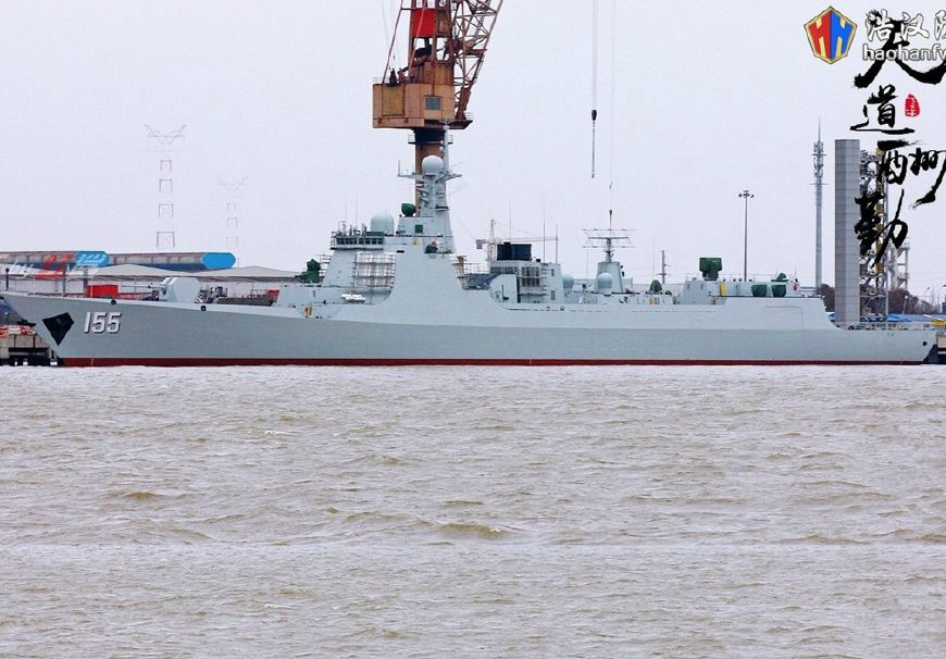 即将入役，中华神盾155南京舰涂刷弦号