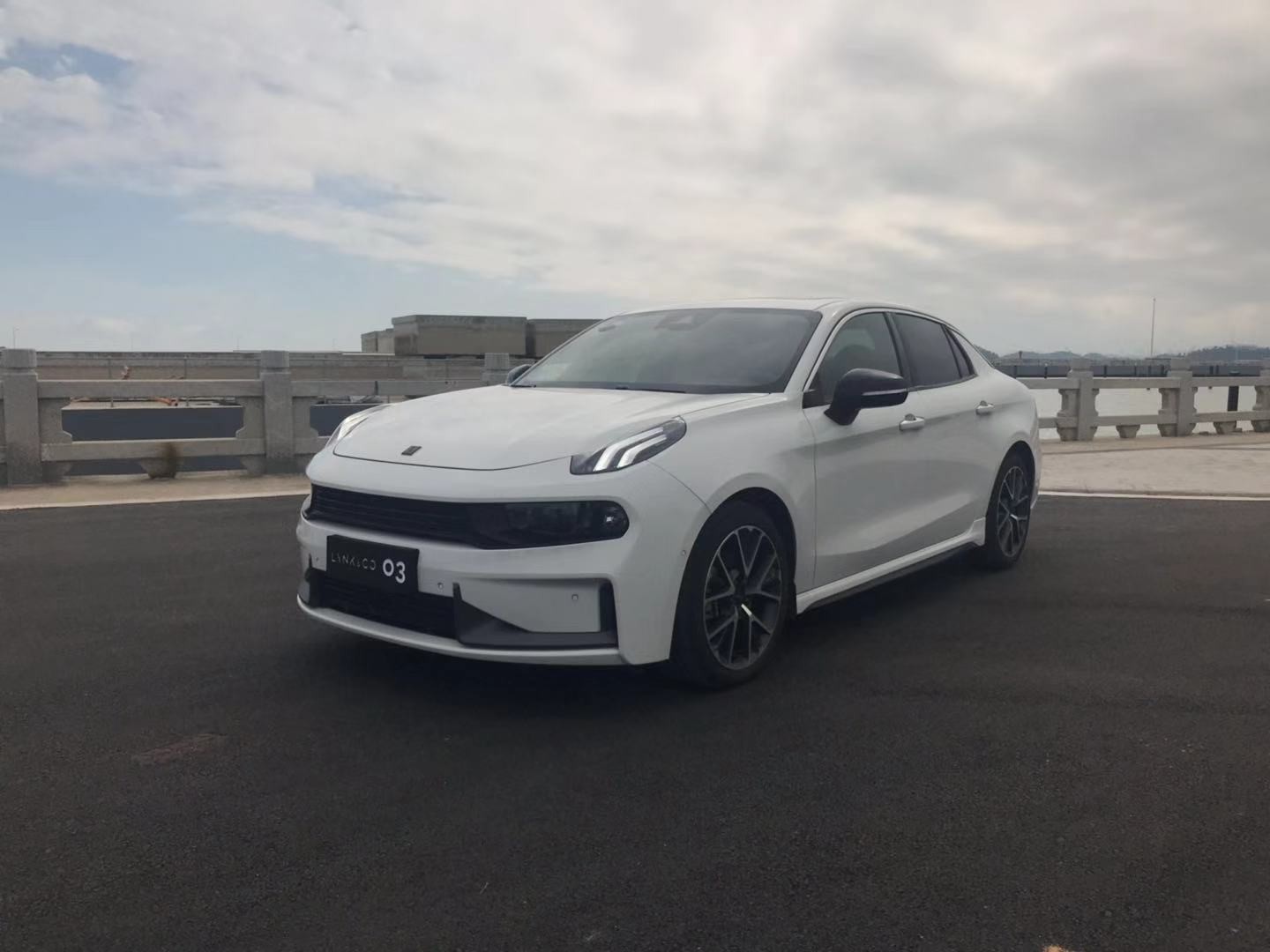 领克03试驾感受-新浪汽车