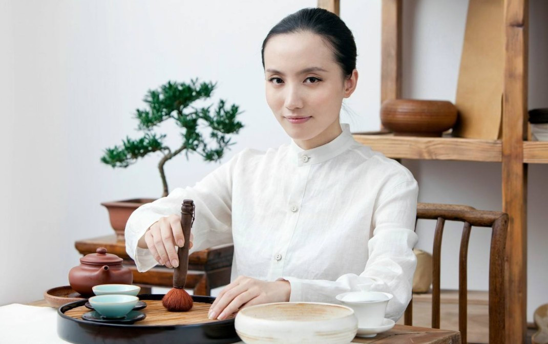 喝惯了杯中的茶？一起看看少数民族的饮茶风俗吧！|饮茶|习俗|少数民族_新浪新闻