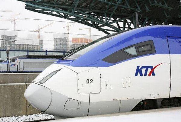 全球10大速度最快的高铁，中国高铁包揽前两位，你感到骄傲吗？__财经头条