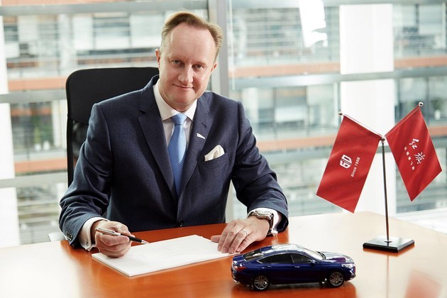 一汽红旗的媒体沟通会上，贾尔斯•泰勒都聊了什么-新浪汽车