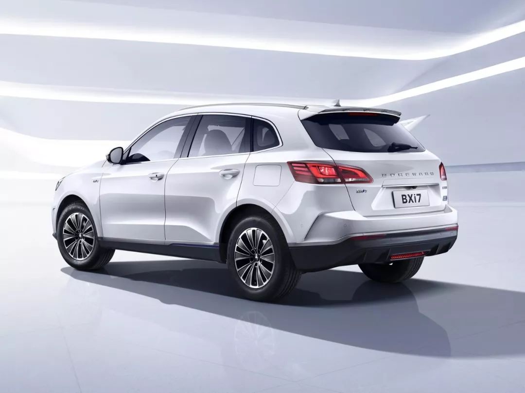 搭载同级唯一双电机四驱系统 宝沃BXi7 补贴后售28.5万起-新浪汽车