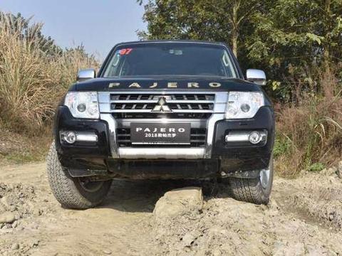 号称开不坏的神车, 逼格完胜涂昂，这就是2018款的帕杰罗-新浪汽车