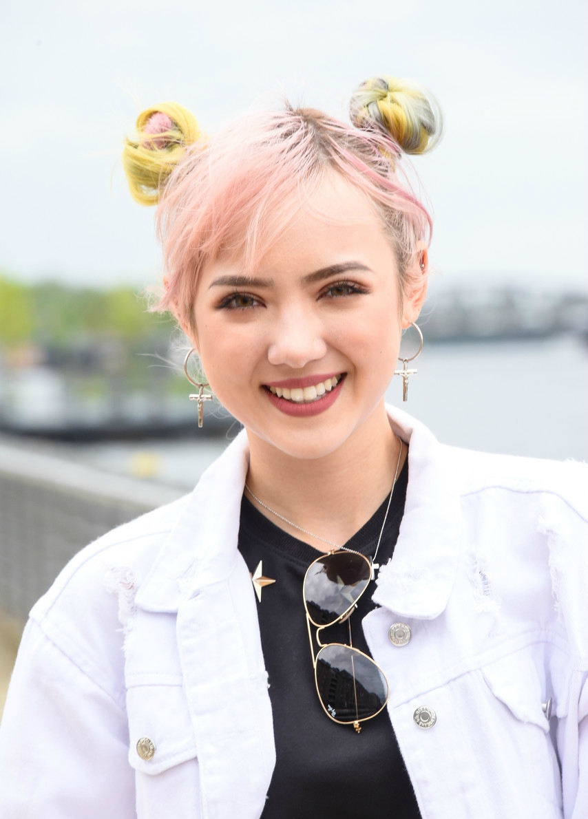 太阳之光JannineWeigel，一位泰国混血小美女|混血|泰国|小美女_新浪新闻