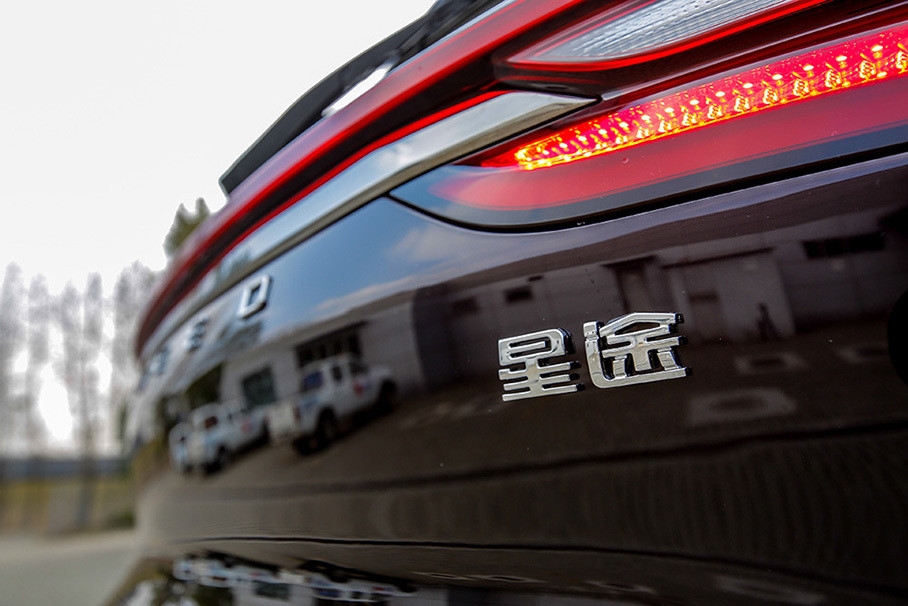 与领克01、VV7直接竞争，奇瑞星途TX实车亮相，外观又进行了小改-新浪汽车