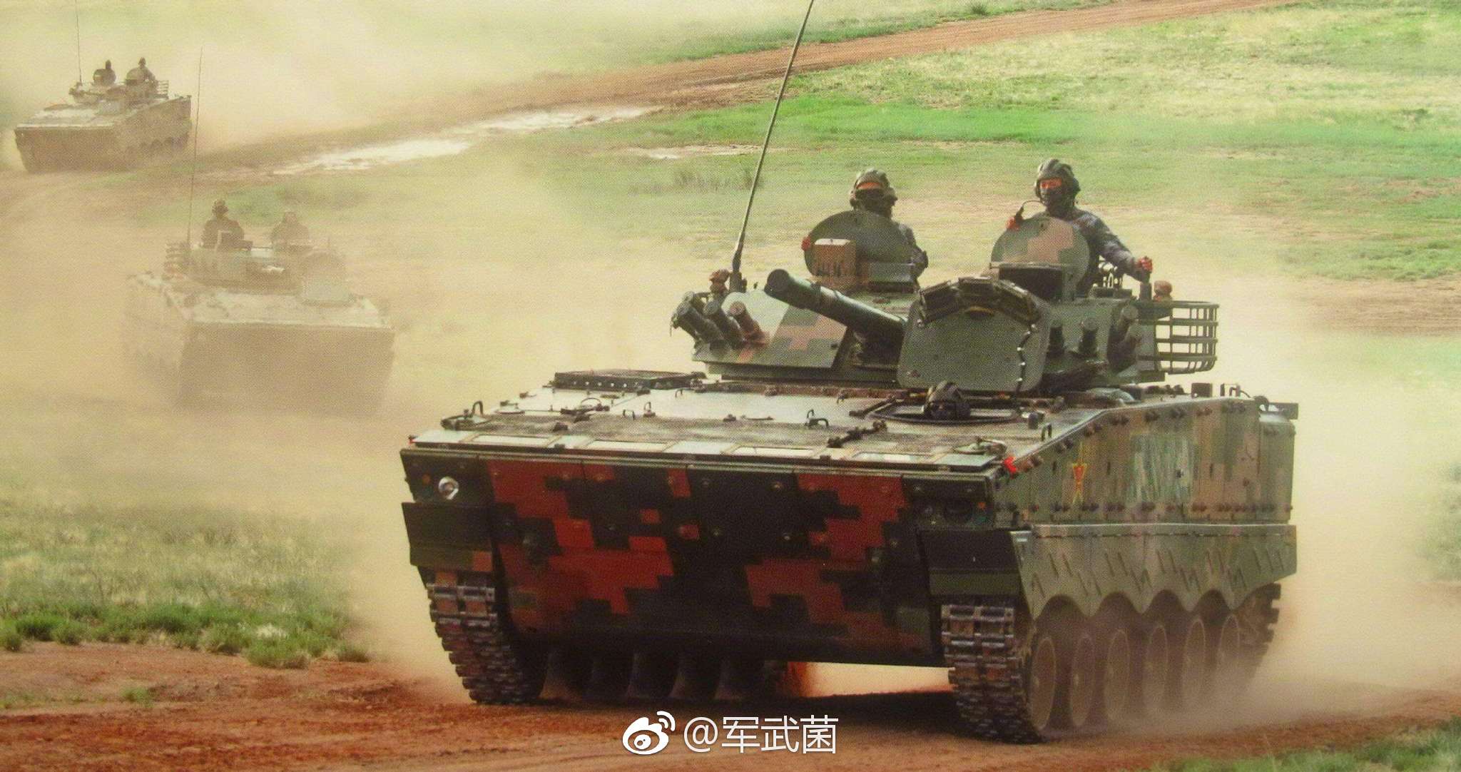 今年的珠海航展是VN-11A步兵战车首次公开亮相