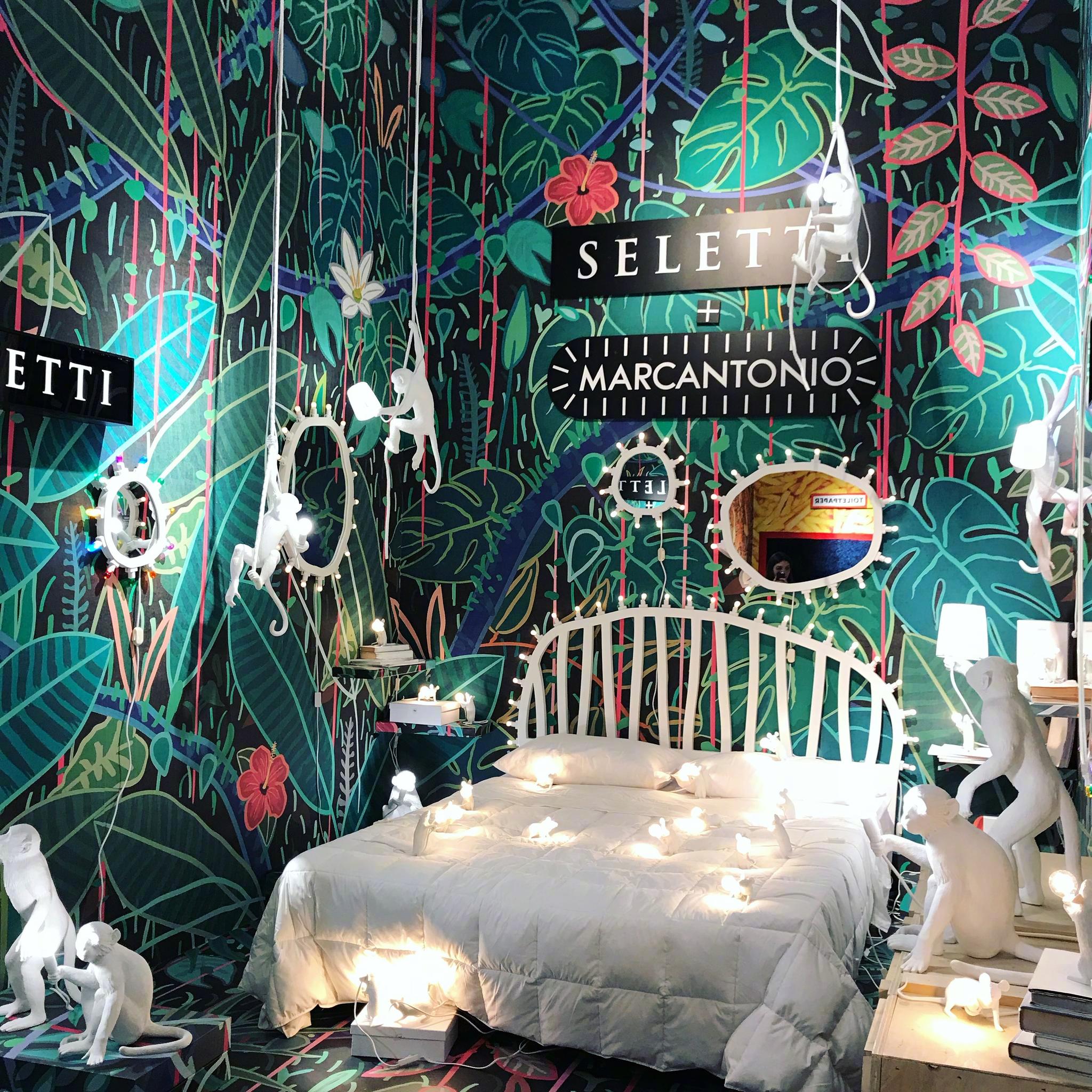 我看到的米兰国际家具展里展场布置玩的最嗨的应该是 Seletti 这个品|展场|米兰|混搭_新浪新闻