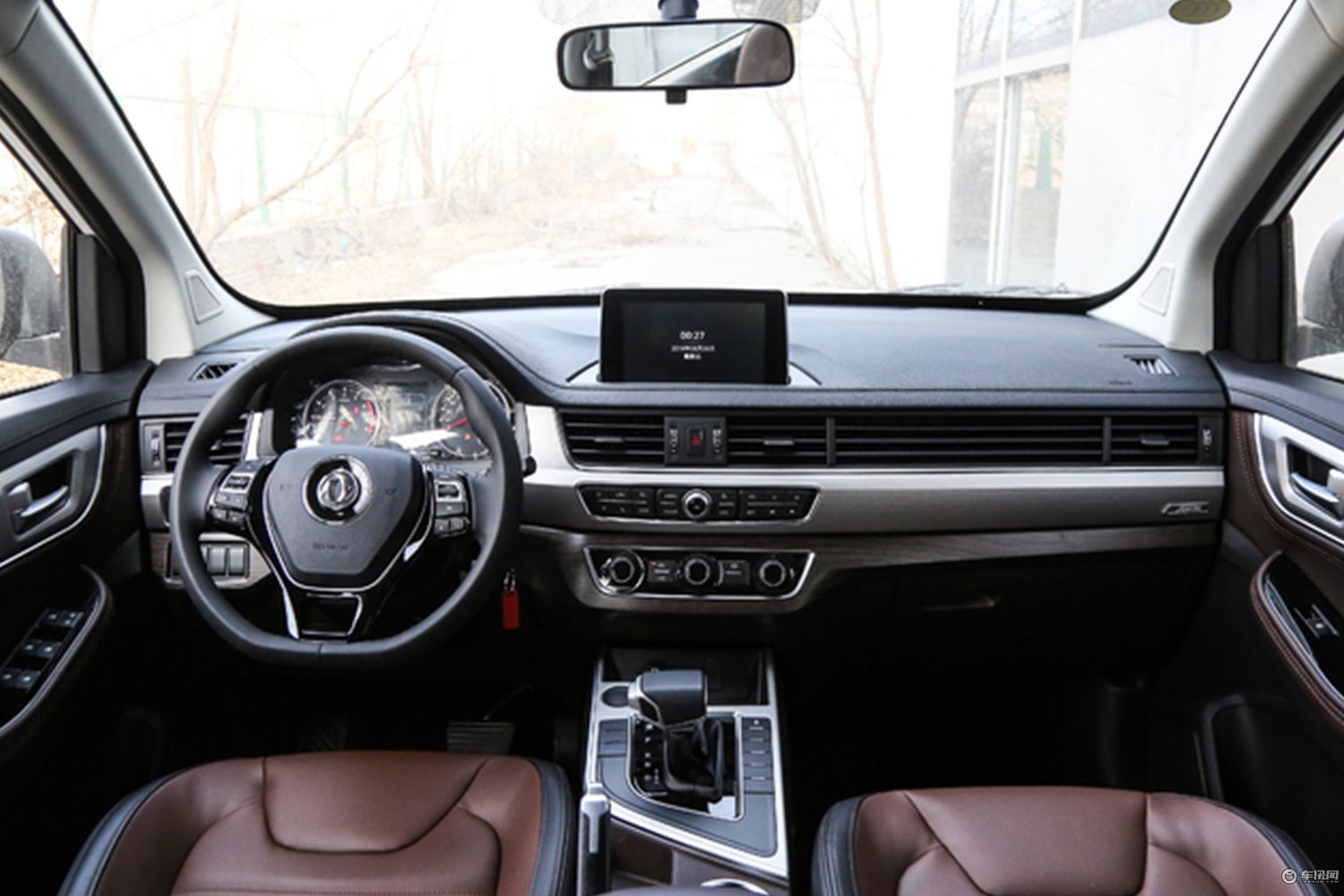 东风风行SX6 1.5T车型将7月上市 配置升级-新浪汽车