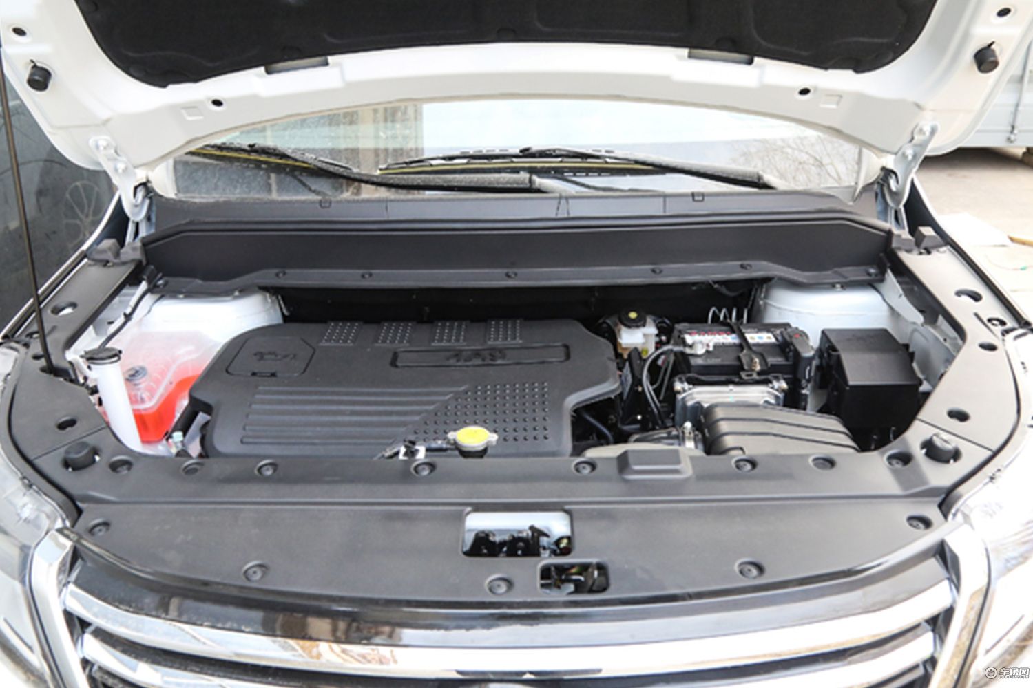 东风风行SX6 1.5T车型将7月上市 配置升级-新浪汽车