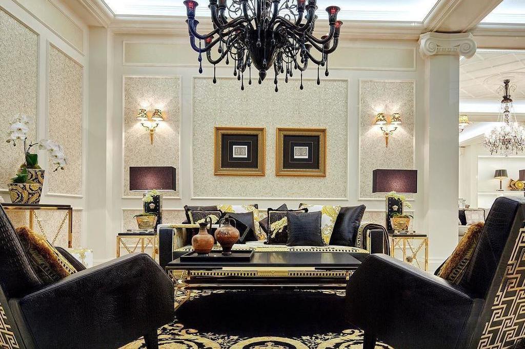 贵得有理丨VERSACE的奢华透到骨子里|巴洛克|奢华|瓷器_新浪新闻