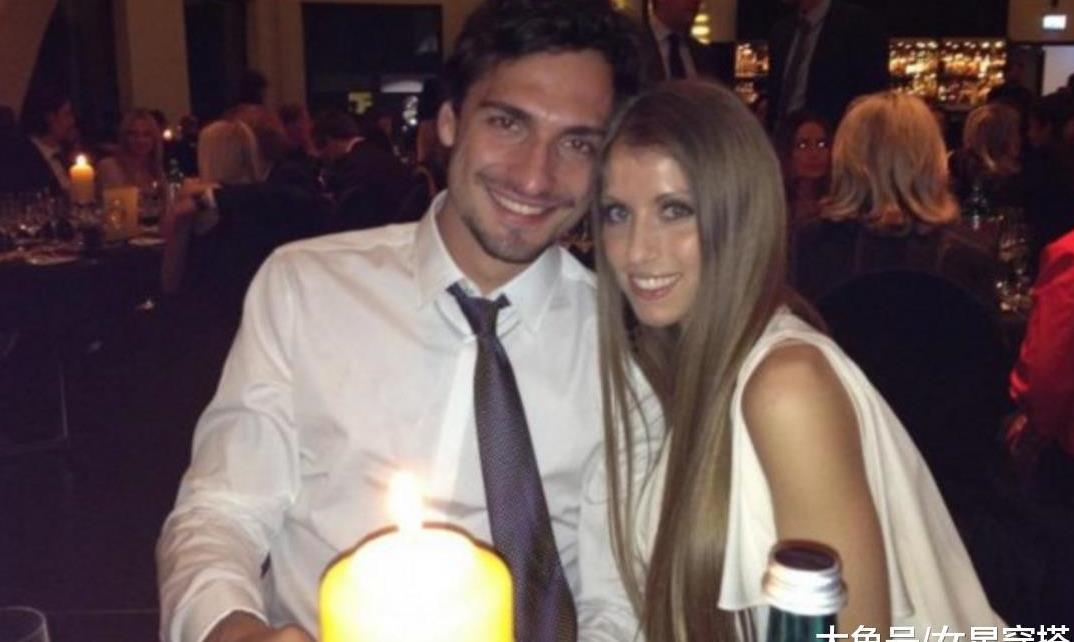 球比颜值更吸睛! 她被称为世界杯德国太太团最美颜值担当