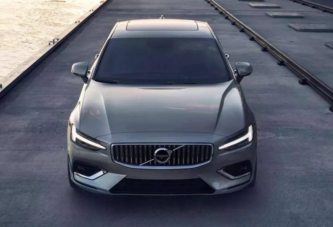 沃尔沃S60全球首发，颜值高、性价比高！能否碾压BBA?-新浪汽车