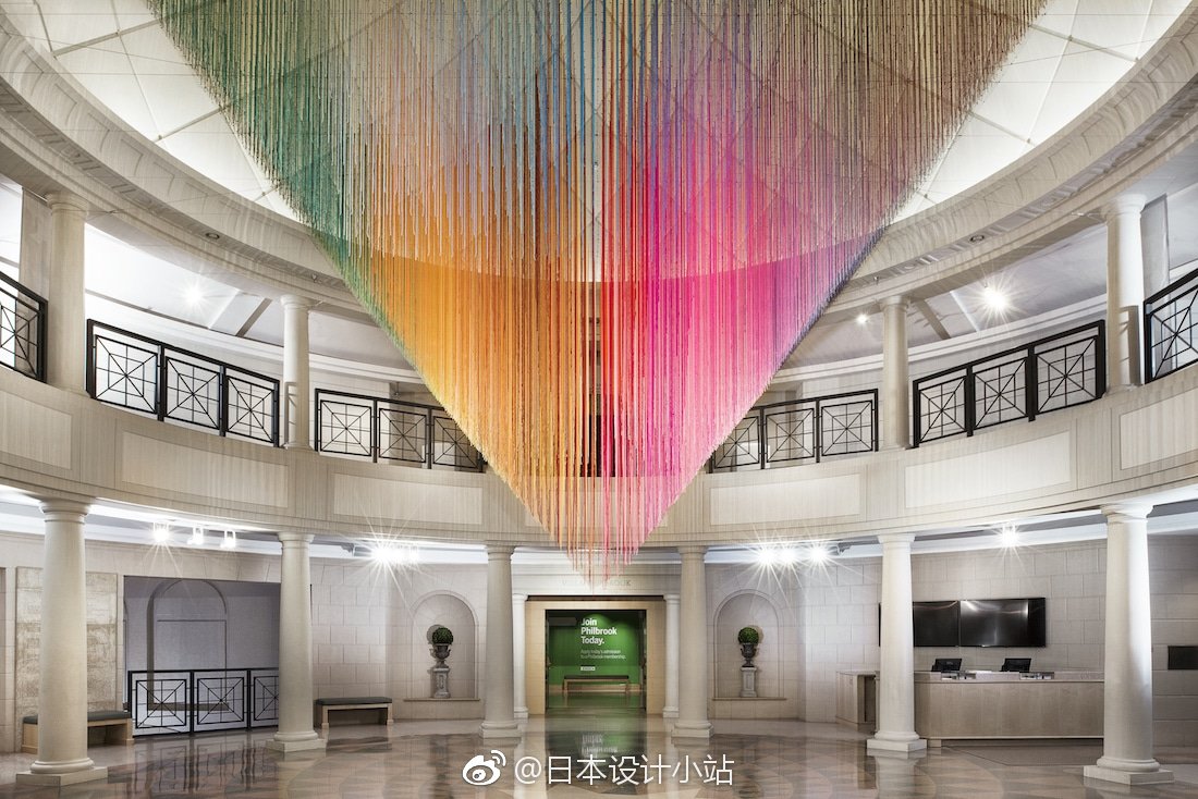 艺术家Eric Rieger利用纱线创作了许多丰富多彩的大型装置|纱线|艺术家|装置_新浪新闻