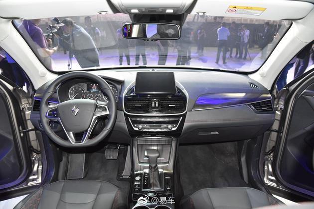 宝沃BX6正式上市，售18.28-19.98万元，定位紧凑级轿跑SUV，搭载2-新浪汽车