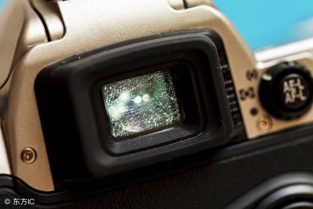 取景器是用来观察被拍摄的景物，确定拍摄范围的装置|取景器|拍摄|景物_新浪新闻