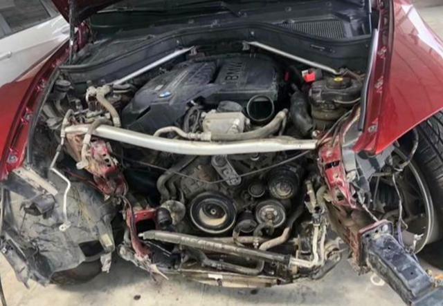 小伙去4S店修宝马X6事故车,4S店却说：别修了，我给你一辆宝马X1-新浪汽车