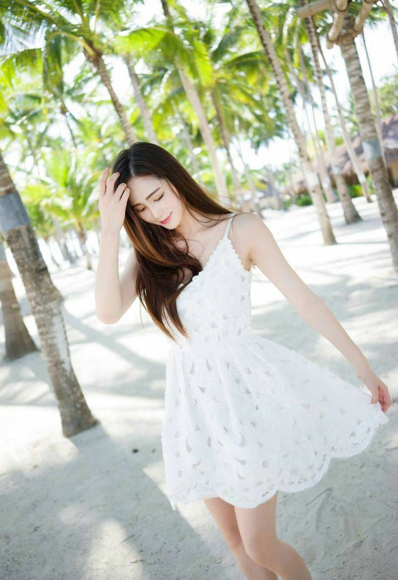 90后美眉SISY思海边人体艺术写真