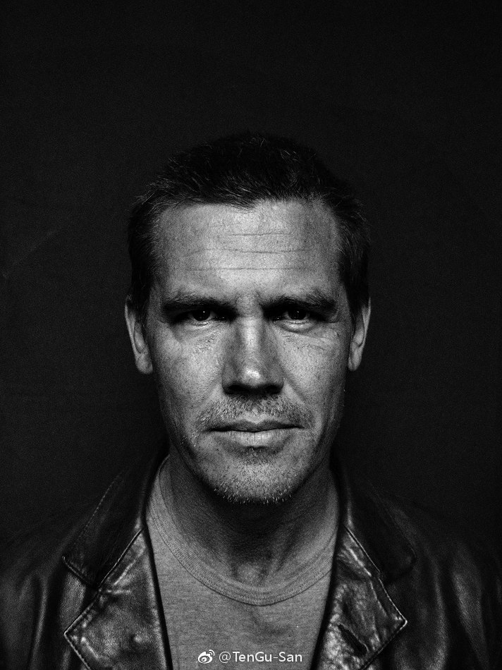 Josh James Brolin，演灭霸的演员。