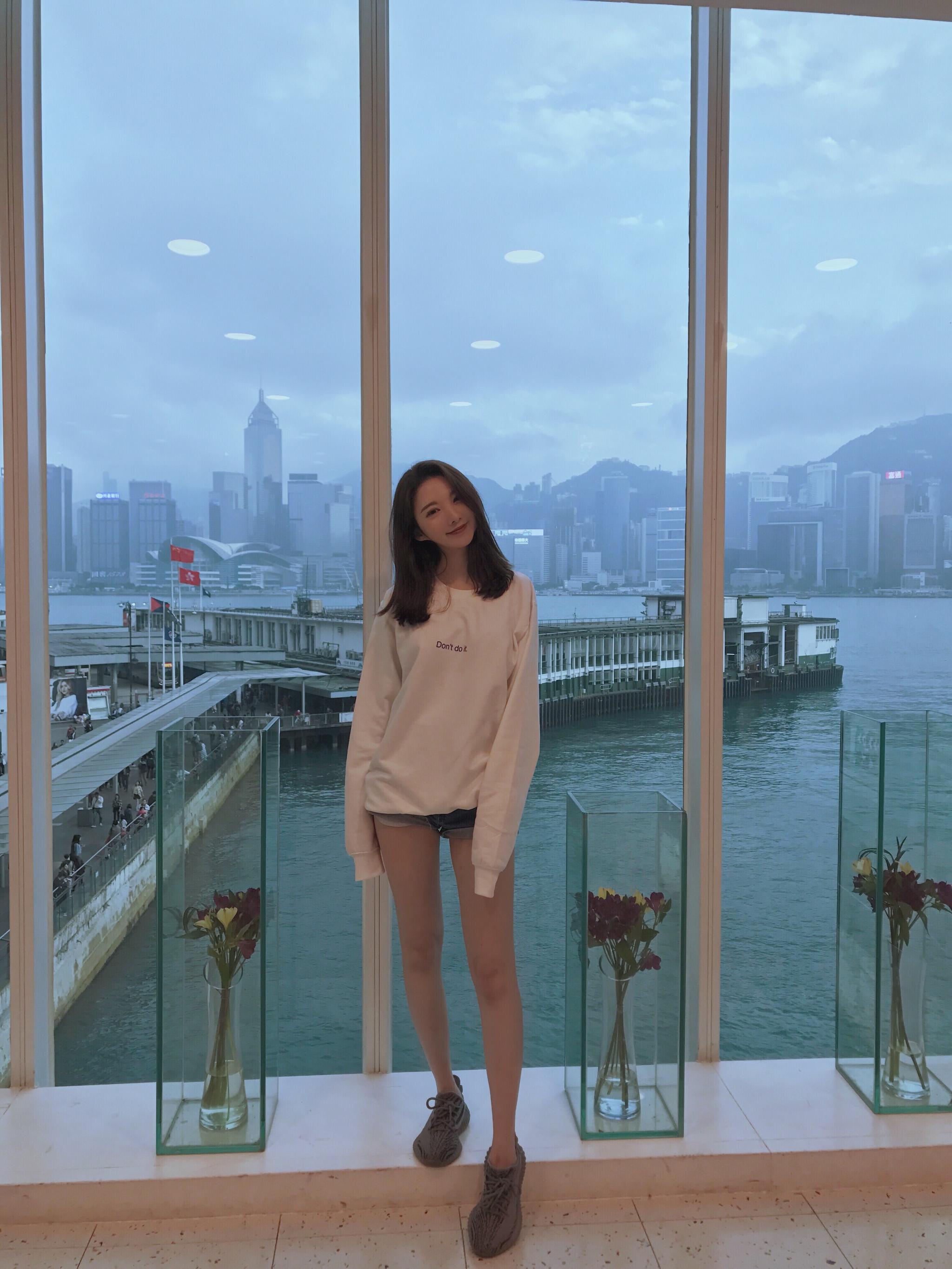 Yibi 93 双子座 毕业于加拿大西蒙菲莎大学 专业金融