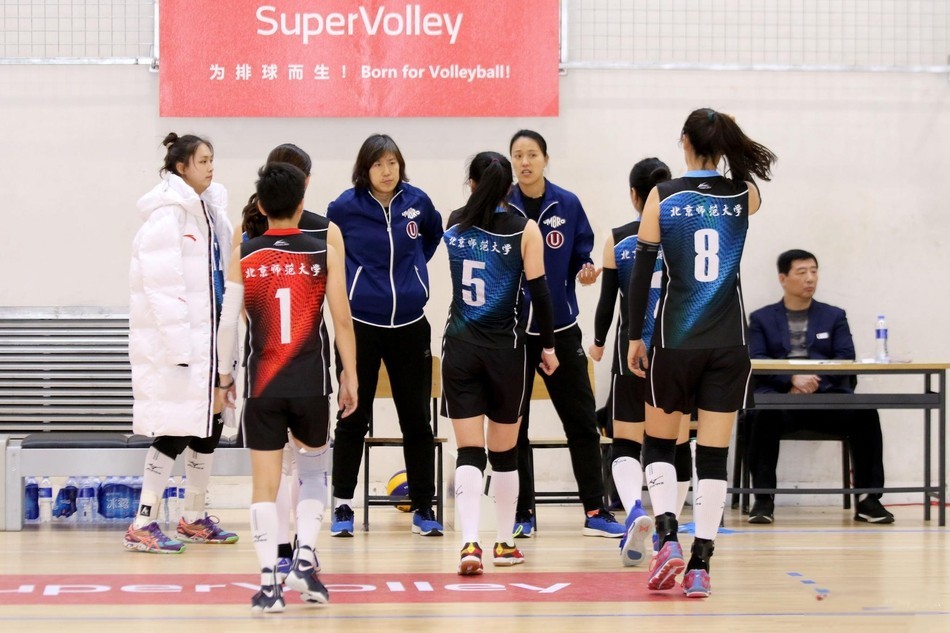 郎平弟子吴咏梅带队征战CUVA中国大学生排球联赛|吴咏梅|排球联赛|郎平_新浪新闻