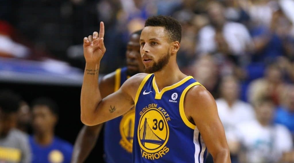 油管大神【MaxaMillion711】出品的库里赛季精华集锦！各种灵动...|油管|集锦|库里_新浪新闻