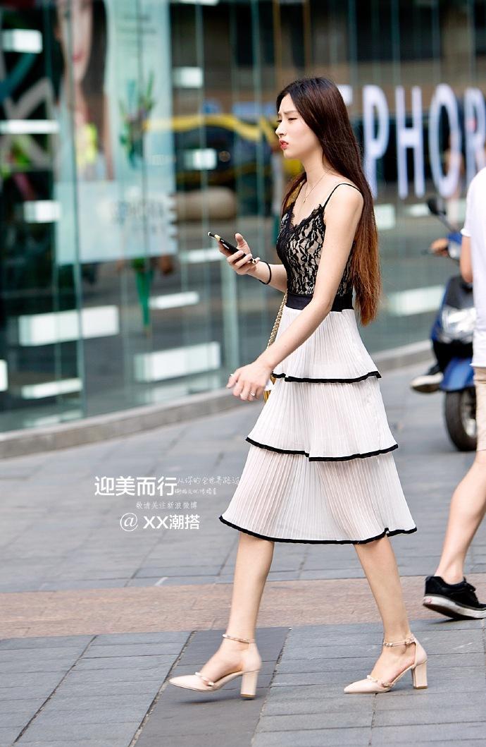 街拍时尚秀: 路人美女之夏日街拍经典回顾第八期!|街拍|经典|时尚秀_新浪新闻